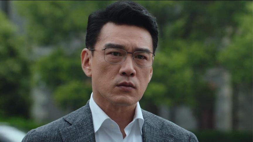 完美伴侣:吴敏参加宴会,露肩装出场太惊艳,林庆昆:她是我老婆