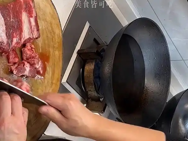 莲藕排骨汤,家常版大厨教你做,快学起来,正宗味道就这么简单!