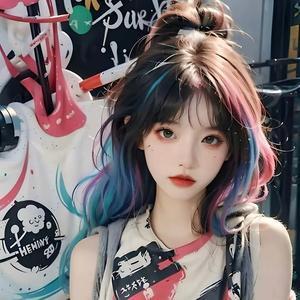 池塘里的海豚 