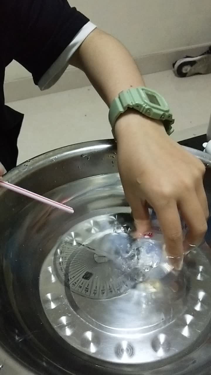 过氧化氢溶液分解产生氧气+验证