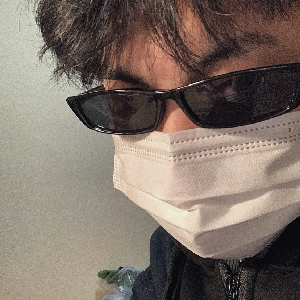 伏尔泰哥儿 
