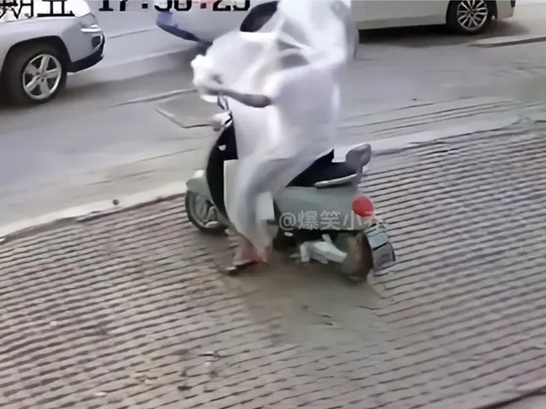 监控下的一幕