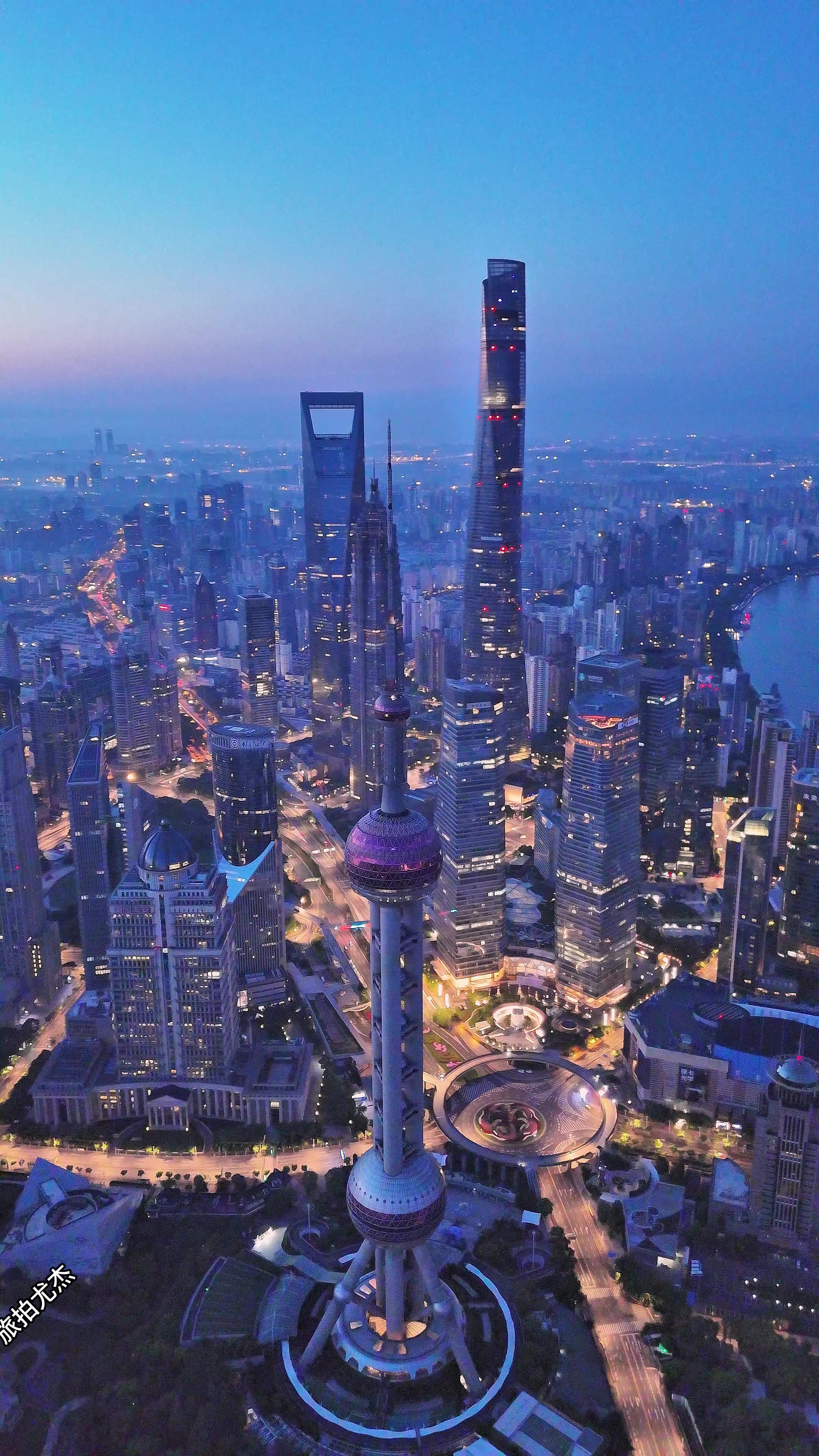 世界级一线城市魔都上海,GDP突破5.4万亿,打脸纽约和伦敦,直逼东京!...