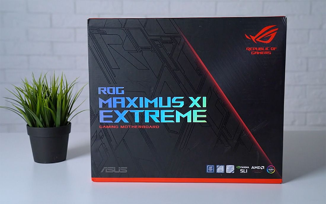 这块最贵Z390主板附带的配件有点多.华硕ROG M11E开箱