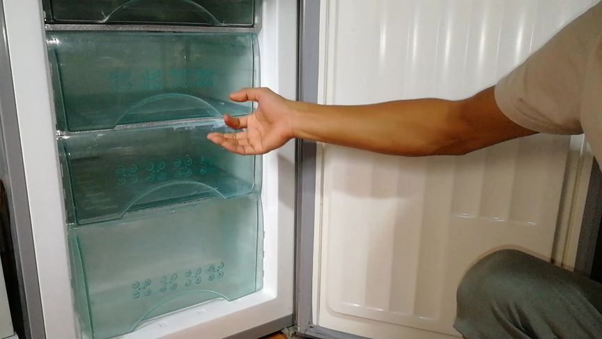 冰箱冷冻室结冰严重是什么原因?抽屉都冻住打不开,师傅教你解决