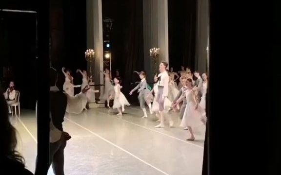 瓦岗诺娃芭蕾舞学校2021毕业演出节选