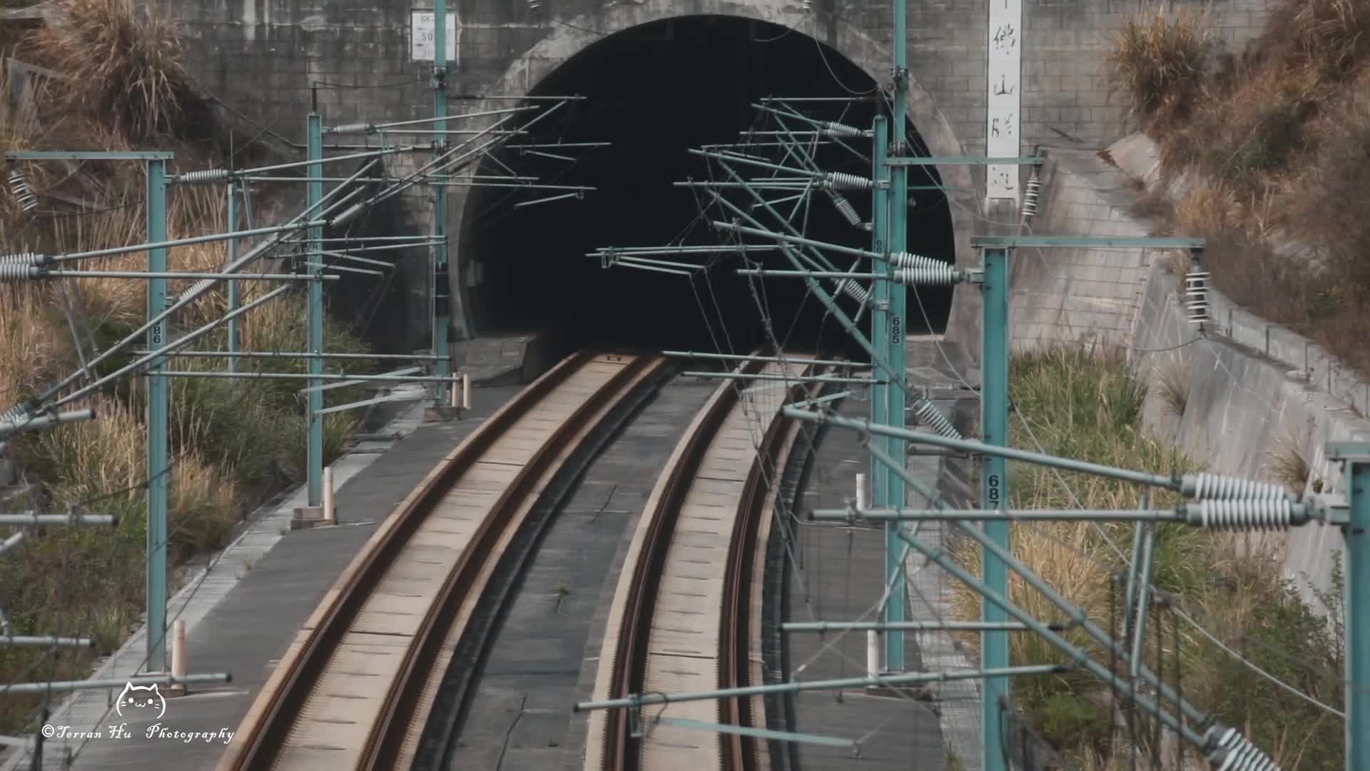 【四川绵阳|和谐号】和谐号动车组桥隧穿行