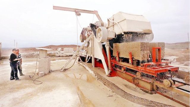 实拍大型石材厂,看他们是如何加工石材的