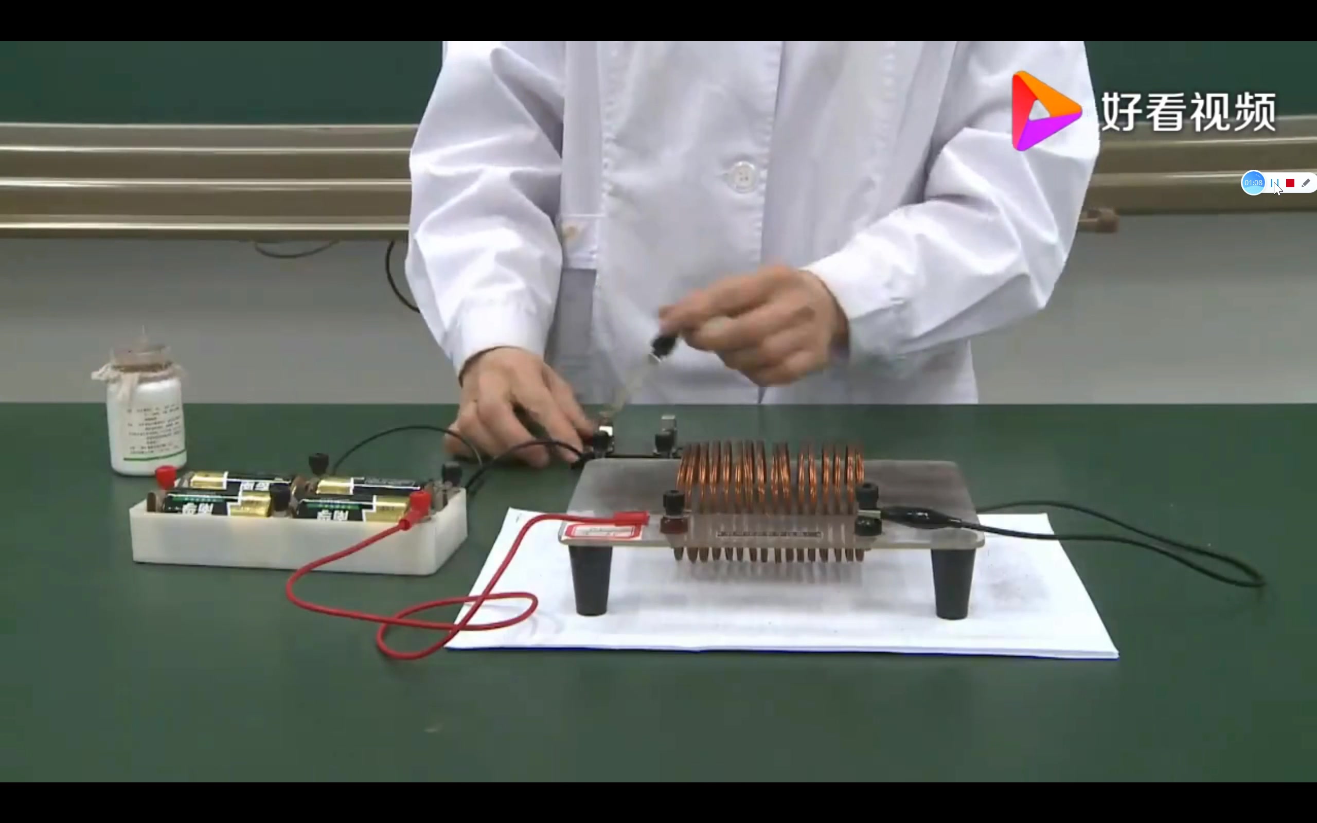 【初中物理实验】奥斯特实验和通电螺线管磁场
