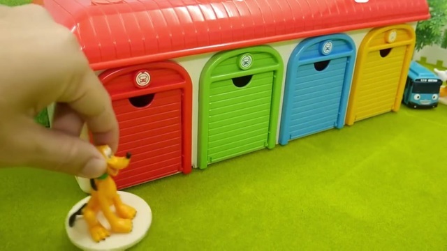 儿童卡通动画:儿童垃圾车玩具动画