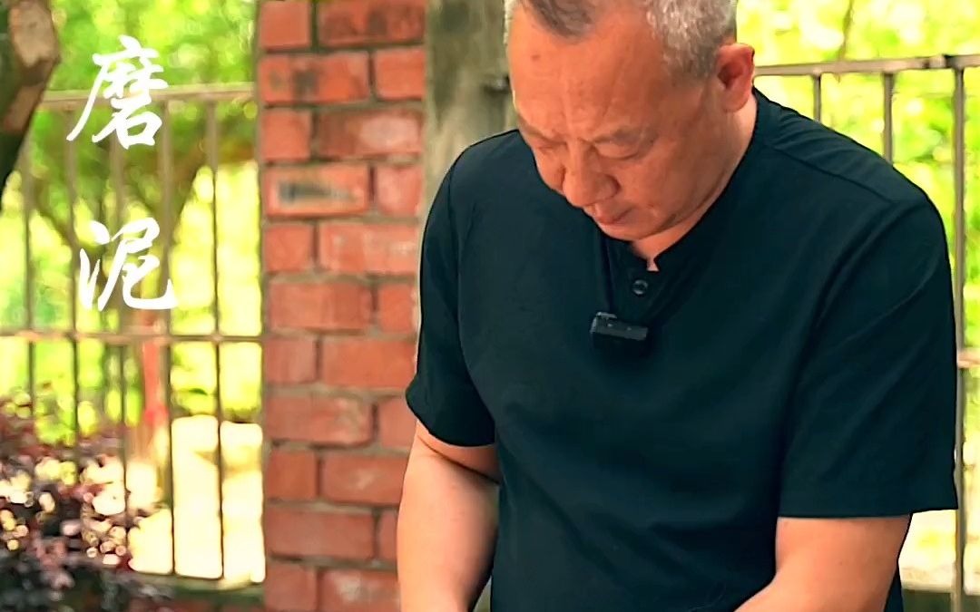 把秋梨膏做成棒棒糖,小孩子喜欢的不得了,做法简单,好吃又好看,快做点...