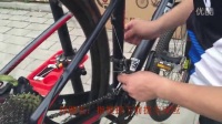 自行车前拨调整