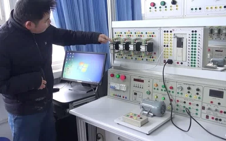 002-可编程控制器FX3U PLC 三相异步电动机正反转定时控制实验讲解