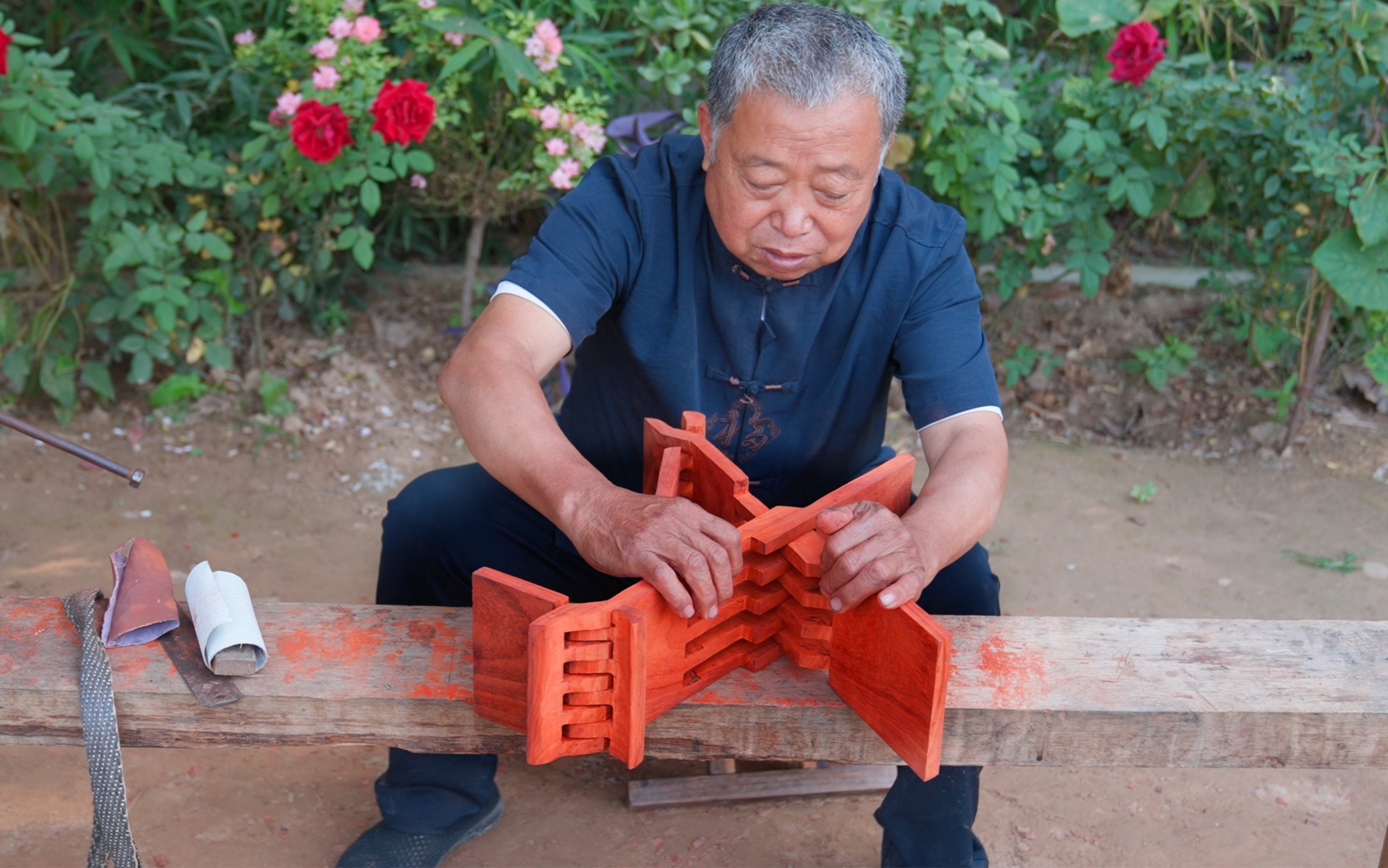 一块木头凿制而成小鲁班桌(小将军案)匠心制作