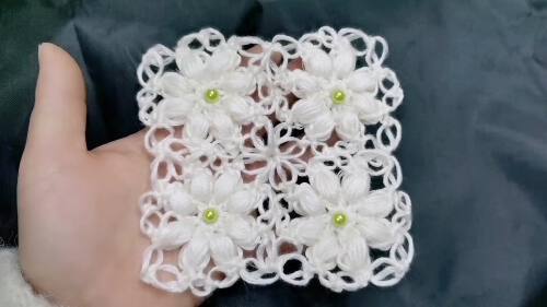 钩针编织小花朵拼接衣服围巾用途广泛收藏学习吧