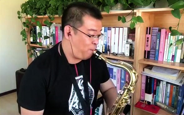 终于找到这首萨克斯歌曲啦,太好听,旋律如此动感