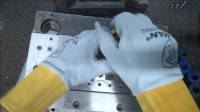 牛人在家打造一副铝板冲压模具,这工作室的设备也太齐全了