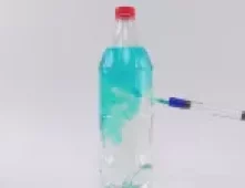 外国牛人的创意发明,注射器可以自动工作,这是什么原理