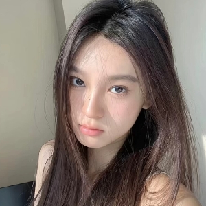 小卞小卞从不早安 