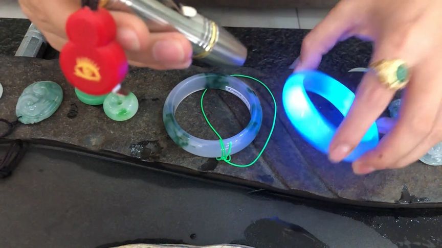 让骗子无所遁形,三种常规翡翠辨别方法辨别手中的真伪