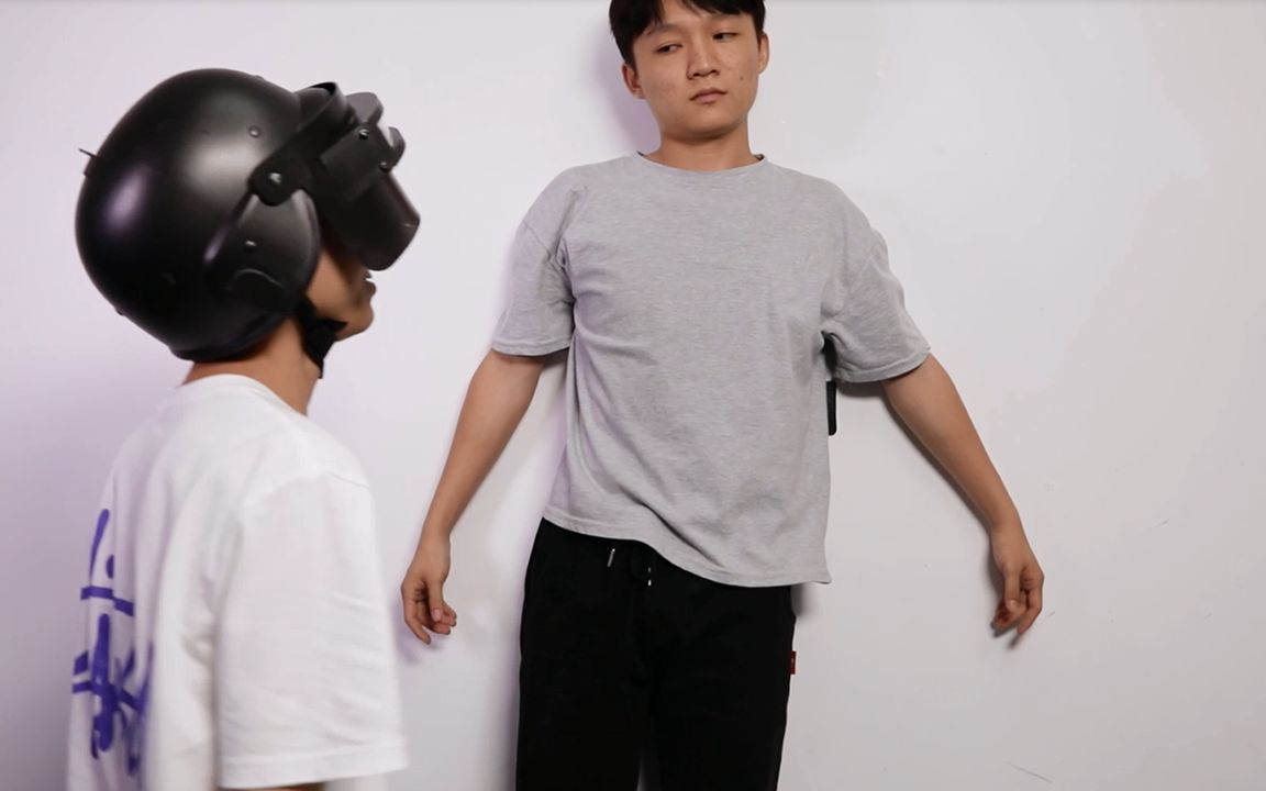 火爆抖音的万能贴,什么都能贴,人都可以贴上墙!
