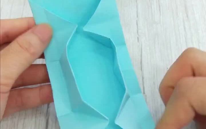 折纸卡通盲盒,不用胶就能自己固定住,也可以当收纳盒哦