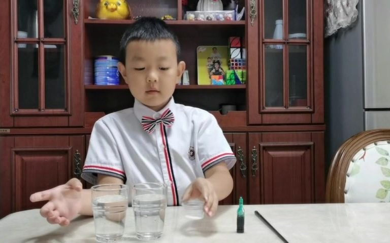 【微视频大赛·优异作品】铁一中湖滨小学-一年-李同学《物质的扩散...