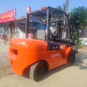 宏达永利二手叉车 