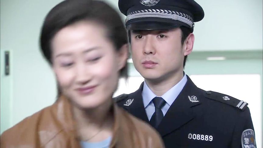 小强得意于自己通过尸体温度推断出死亡时间,然而法医早查出来了