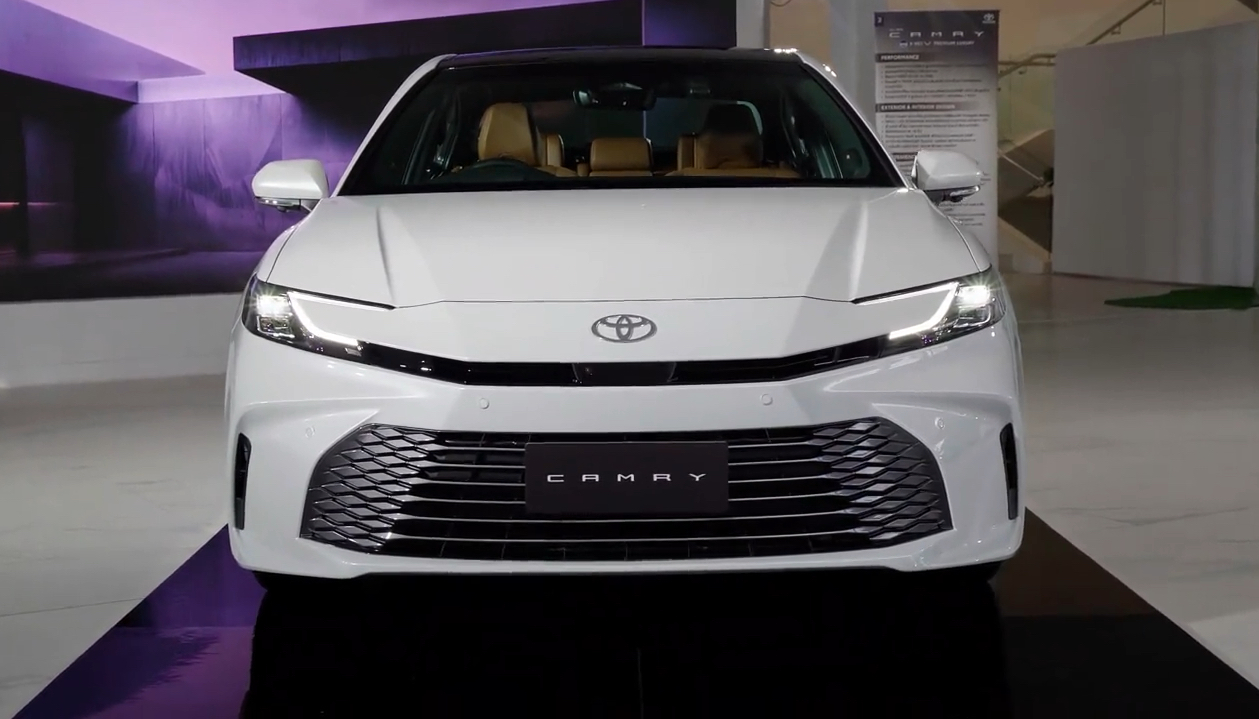 2025款丰田凯美瑞 不是A6买不起,而是25款凯美瑞更有性价比!