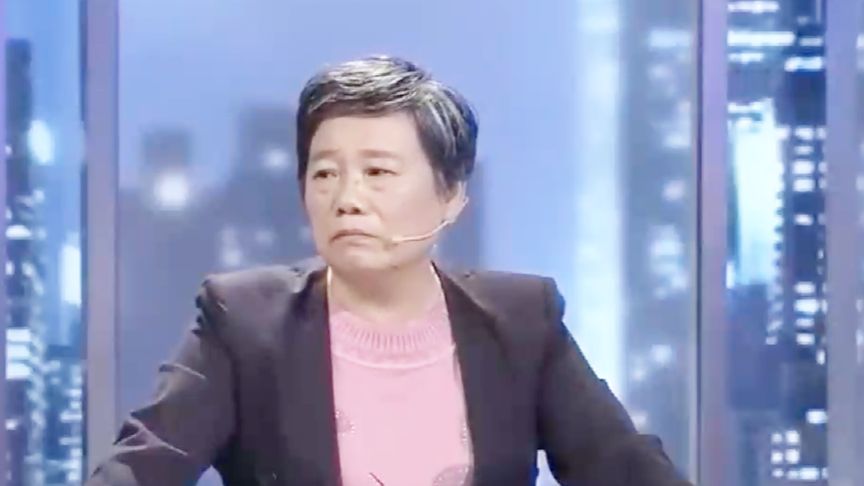 妹妹一直和母亲生活 大家庭发生矛盾时 妹妹却愤怒离开母亲