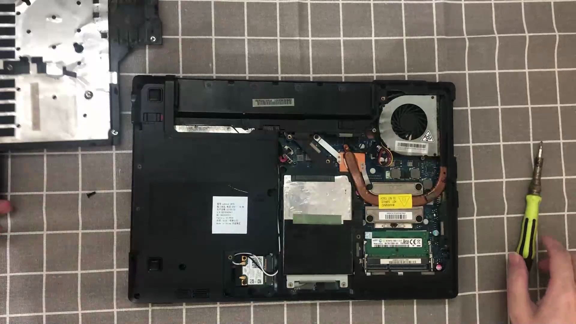废旧笔记本改装为软路由,拆CPU、内存等,组装到小主机上当软路由
