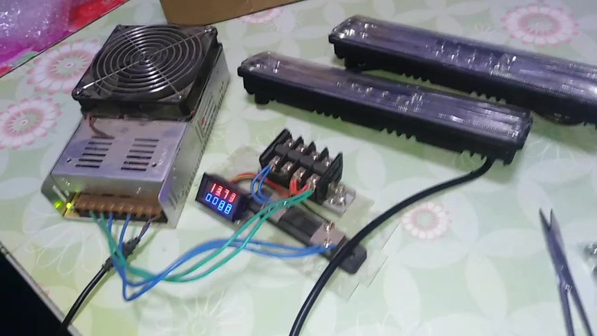 功率有瑕疵亮度满意了的2个led灯