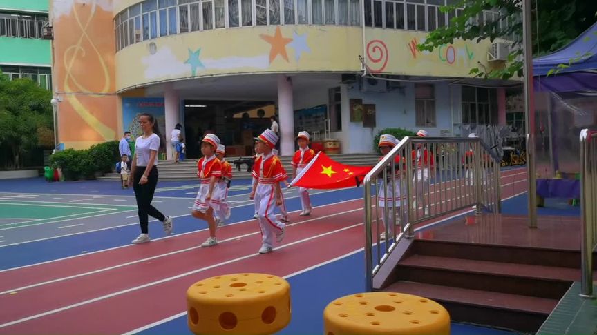 开学升旗仪式当护旗手#升旗仪式