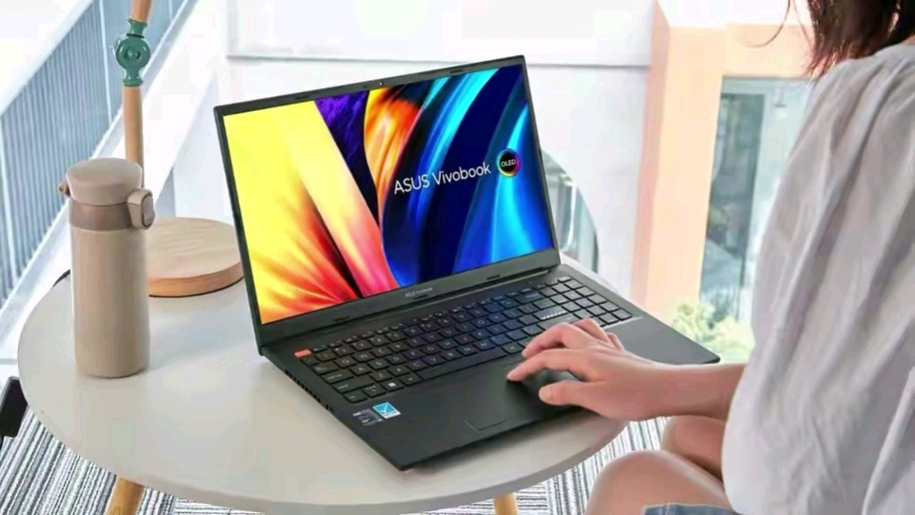 5K档轻薄本性能大差不差?华硕无双实力诠释“好屏”用在刀刃上