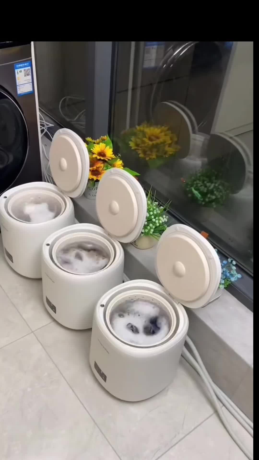 #小型洗衣机#迷你洗衣机洗脱一体 #洗内衣内裤袜子,太方便了。