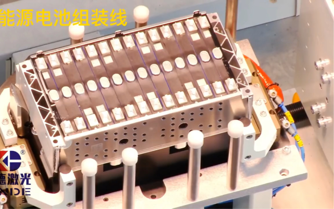 锂电池PACK生产线过程,全自动化机器人操作,电池组装就这么简单