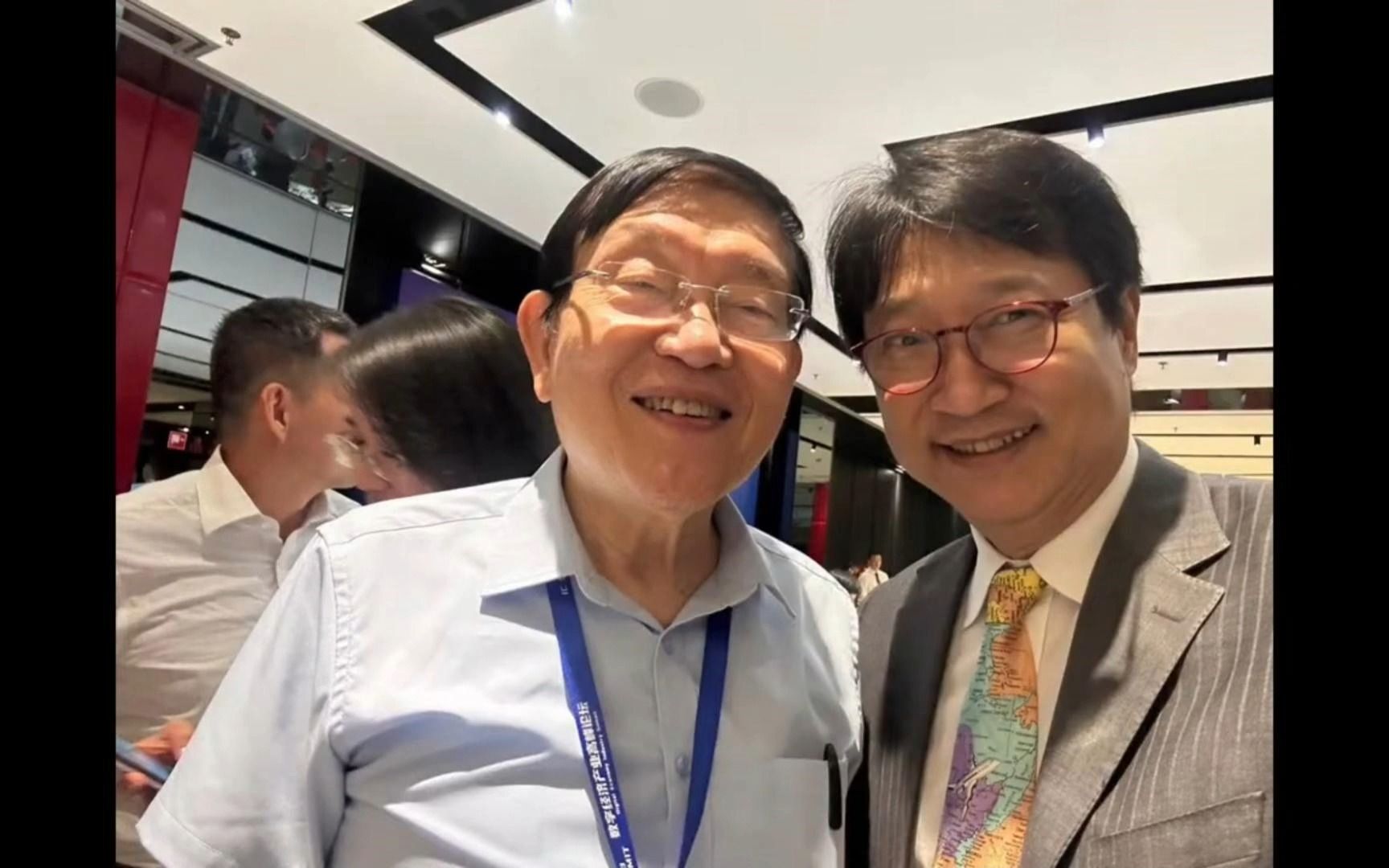 半导体专家乌凌翔:中国半导体现在究竟发展到什么程度了,美国想把...