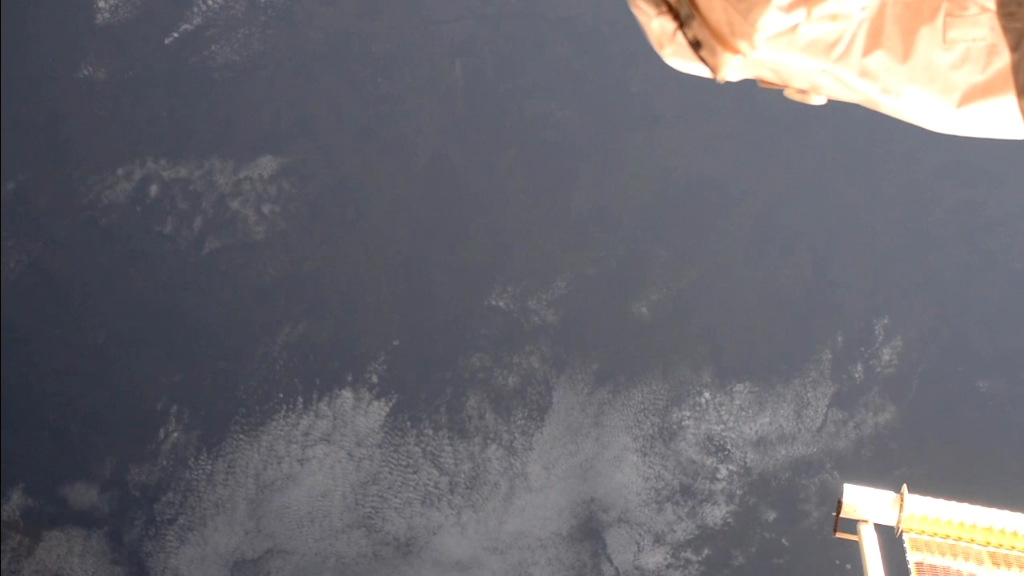 CameraHD _ISS_LIVE_NOW_VIDEO_20230704_100351