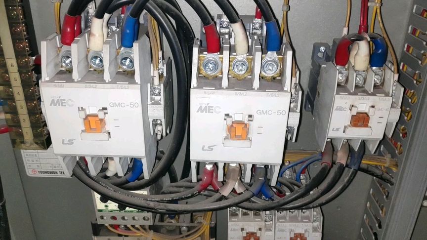 电动机星三角降压启动的工作原理