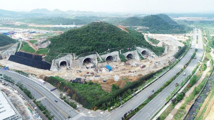 直接挖空一座大山,华为建设最大数据中心,你的秘密或将存于此