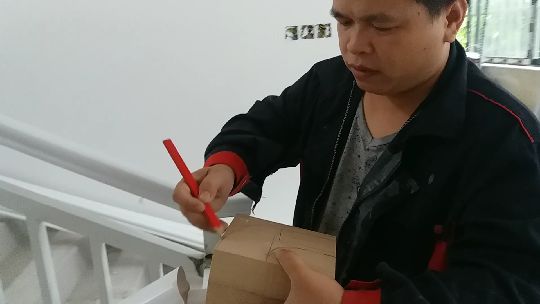 新工地的搬砖生活,小伙教你做弯头,简单明了,看完就会