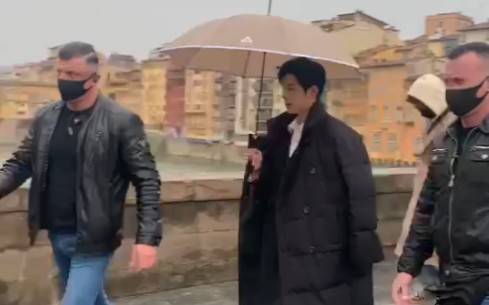 肖战最新行程,今天也在努力工作
