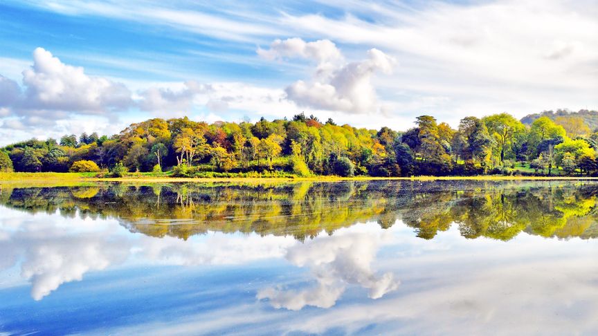 PS技巧,制作~水球浮起水面效果,只需一张图的素材