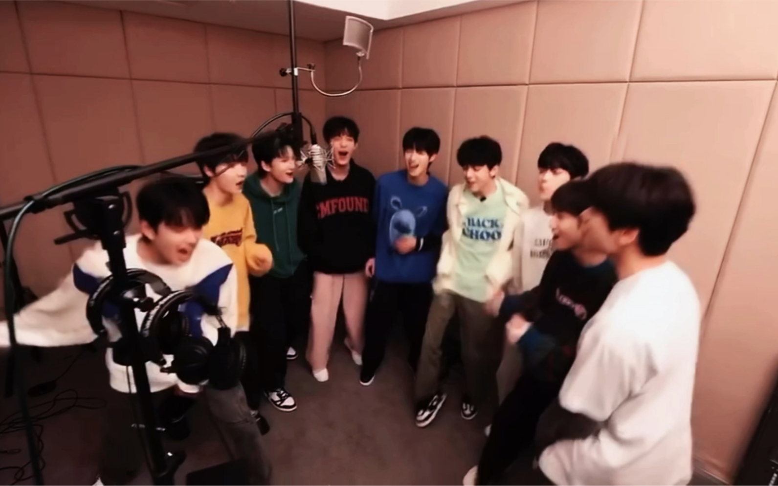 【TF家族三代】“听悲伤的情歌 看离别的戏”