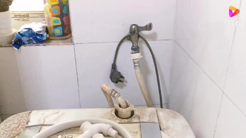 洗衣机进水管堵得厉害?教你一招轻松解决!