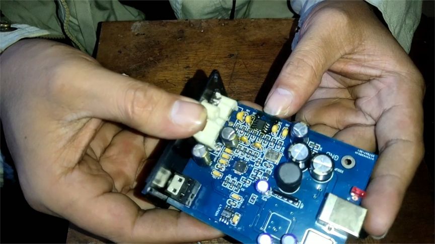 拆一个小巧声音还不错的USB DAC声卡