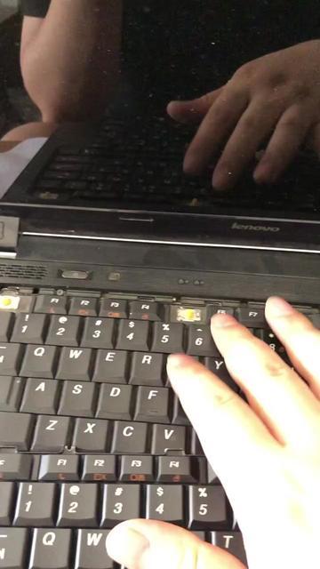 怎样更换笔记本键盘