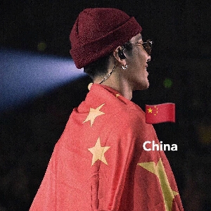 梦想是平淡无奇小富婆 