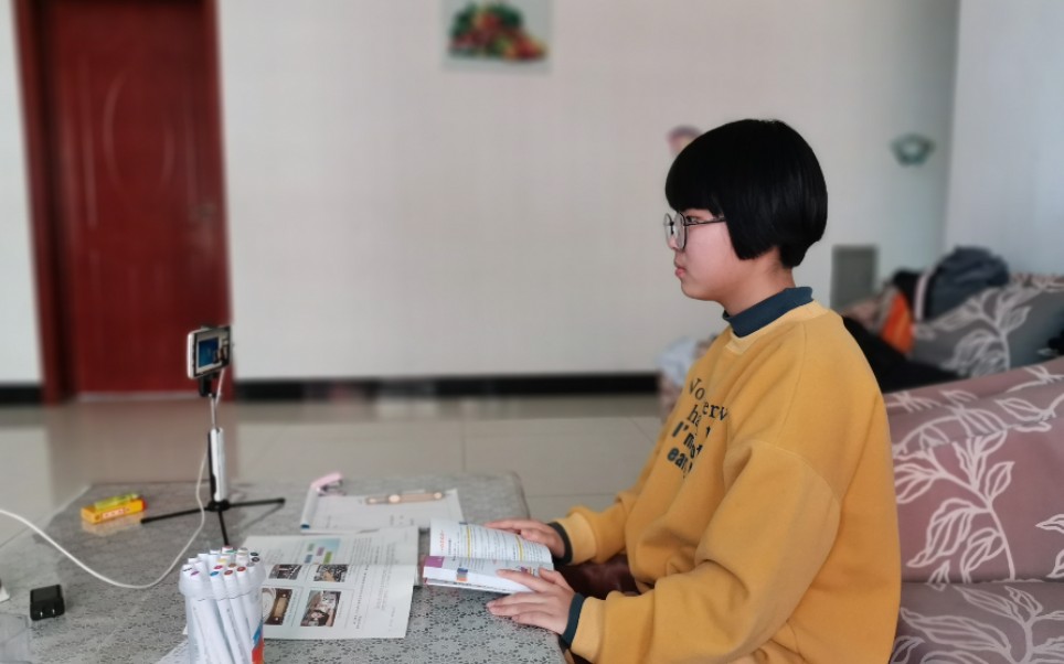 避免孩子眼睛受伤害,手机直接投屏到电视,钉钉停学不停课超赞